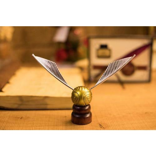 Harry Potter The Golden Snitch Tabletop Prop Decoration Article Gift ...
