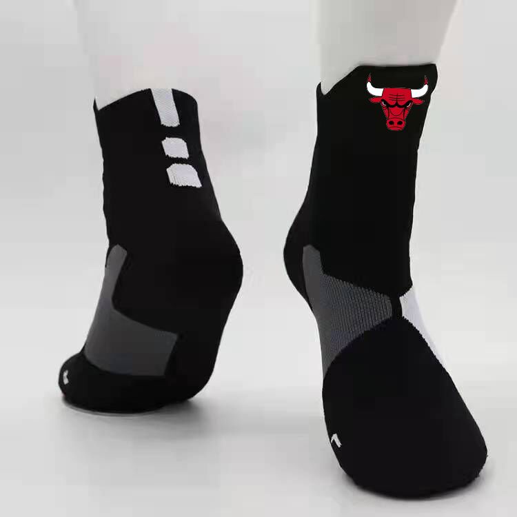 NBA Bulls Basketball Teams Hyper Elite Socks Towel Bottom Basketball ...