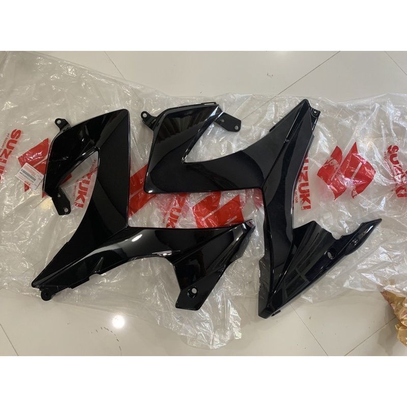 Raider 150 legshield gloss black sold as pair. | Shopee Philippines