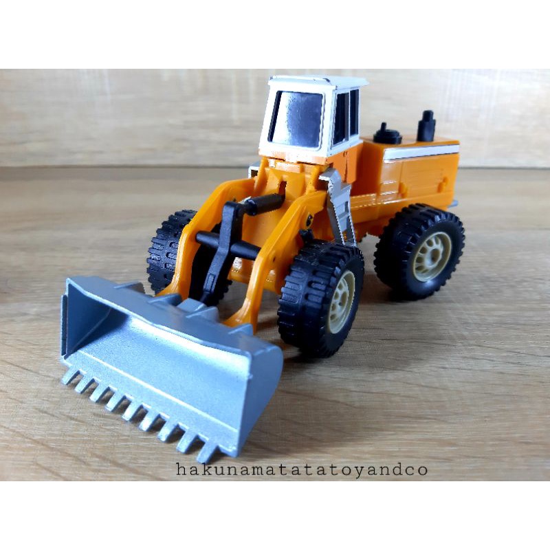 LOADER TRUCK DIECAST AND PLASTIC MADE NO BRAND JAPAN PRELOVED | Shopee ...