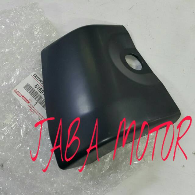 Fortuner rear fender plastic- fortuner right rear fender over ...
