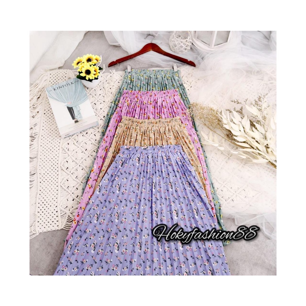 The Latest GERBEL MOTIF Pleated Skirt // Contemporary Floral Skirt ...