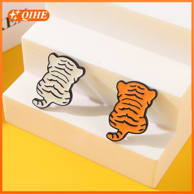 Animal Cute Little Tiger Enamel Lapel Pins Tiger Back View Badge ...