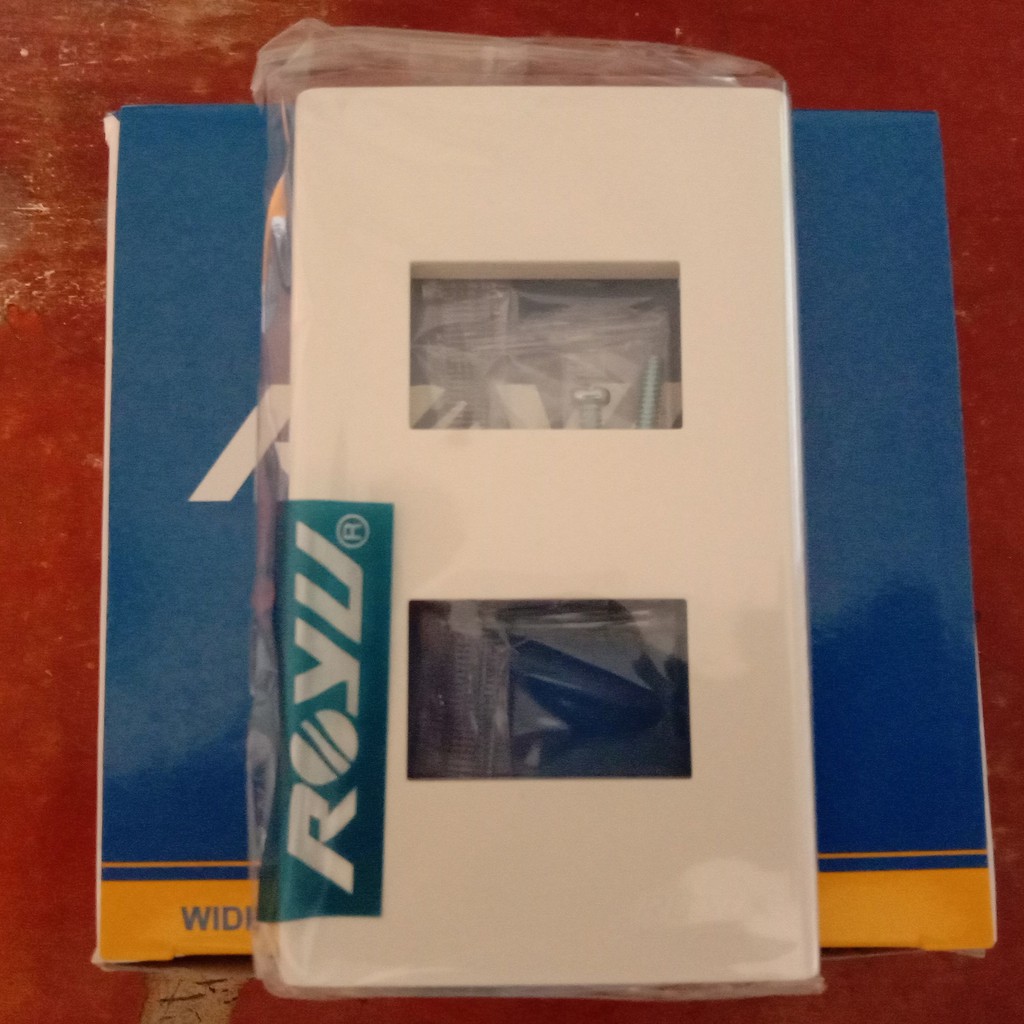 ROYU ( wide series ) plate / switch / universal outlet (10 PCS PER BOX ...