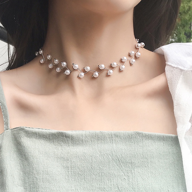 Exquisite Fashion Simple Short Necklace Imitation Pearl Gold Silver ...