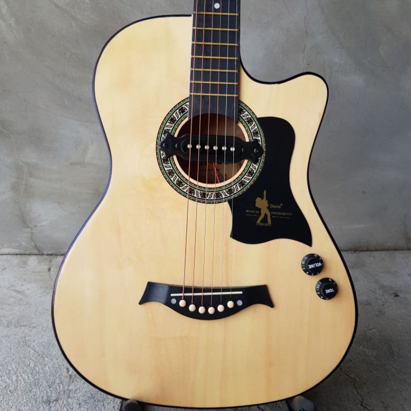 Davis Jr Size acoustic electric guitar w/ pickup free bag, capo, set ...