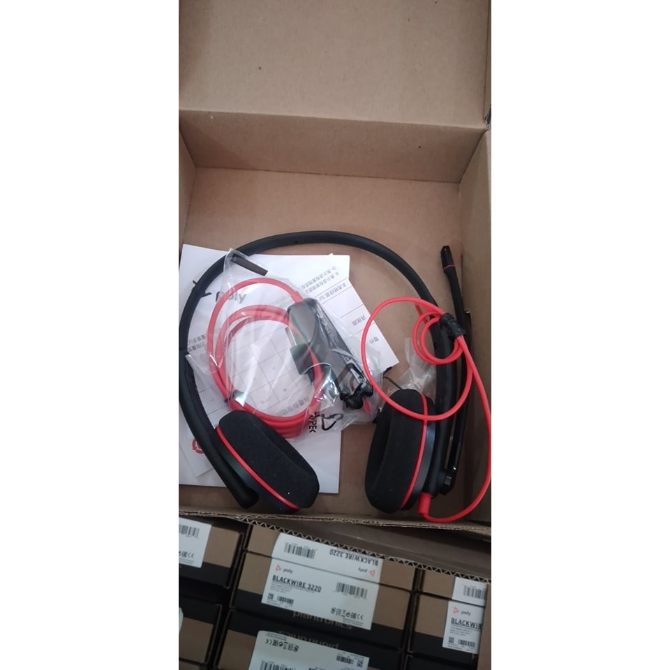 PLANTRONICS BLACKWIRE C3220 USB-A BINAURAL NOISE CANCELLING HEADSET ...