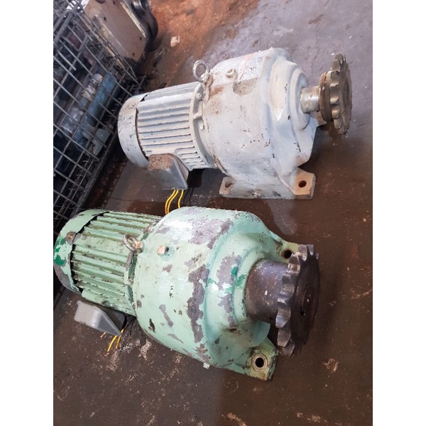 Gear Motor 3Hp 220V 3Phase Ratio 1: 30 HITACHI(Original Made in Japan ...