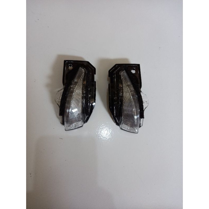 Original TOYOTA SIENTA MIRROR SEN LIGHTS RIGHT OR LEFT | Shopee Philippines