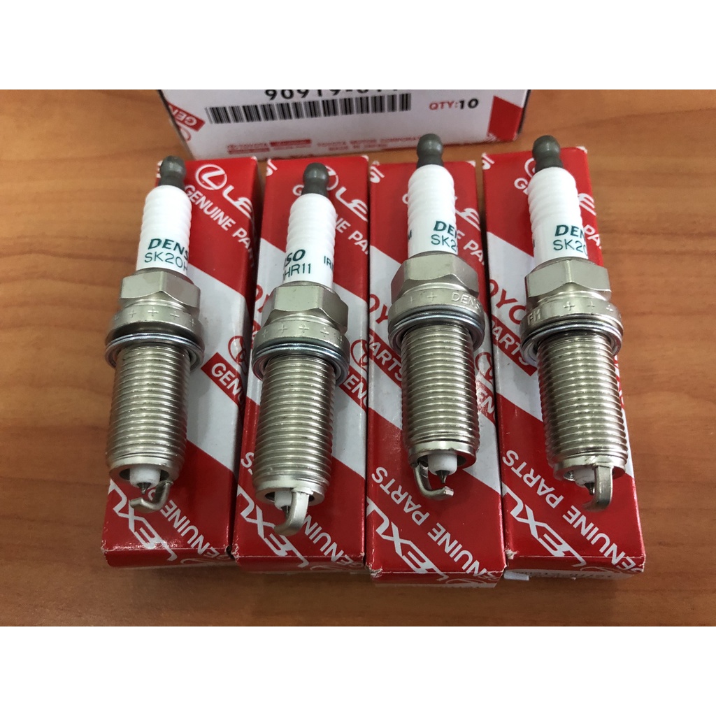 Set of 4 Toyota Spark Plugs for Innova, Fortuner 14 Pin Thread SK20HR11 ...