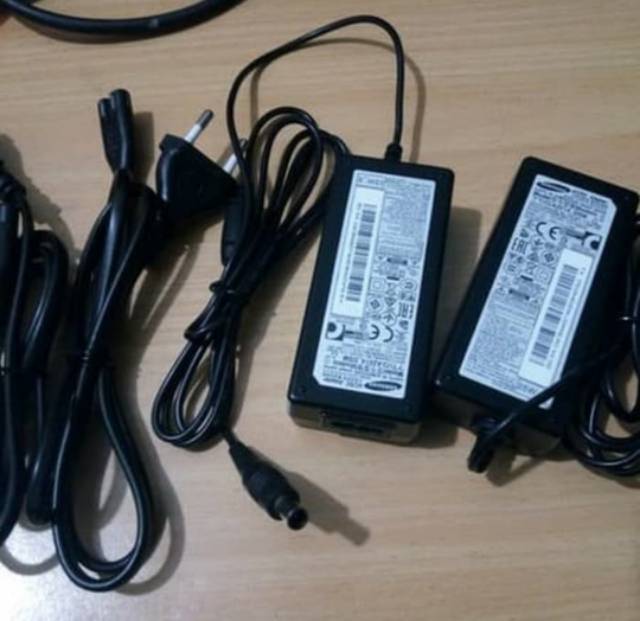 Samsung 14V /1,786A LCD/LED Monitor Adapter - 25W | Shopee Philippines