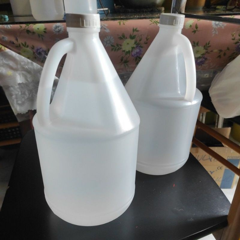 White oil sewing machine oil 1 Gallon juki siruba singer | Shopee ...