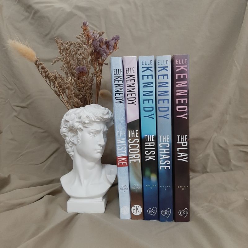Off-Campus Series, Briar U Series by Elle Kennedy | Shopee Philippines