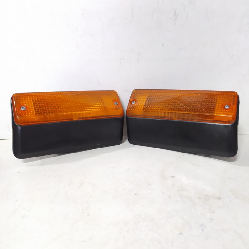 Bumper Lamp 1 Set Toyota Kijang Grand (Amber) Bumper Lamp Left Right ...