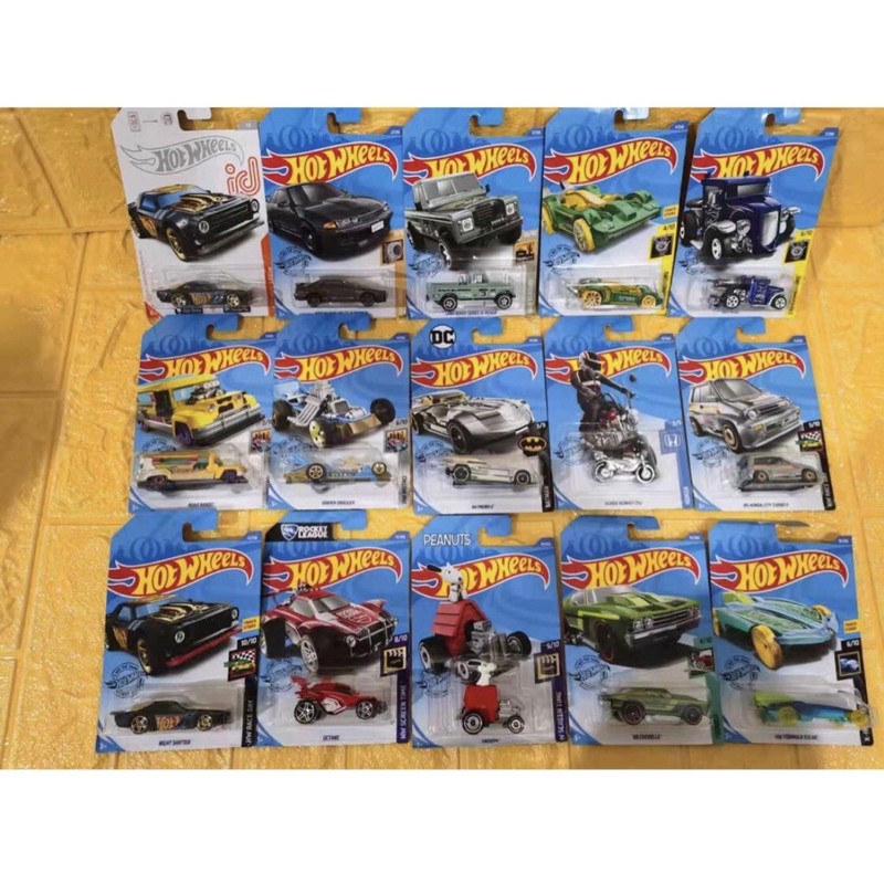 COD XMXM// [#1]Hot Wheels toy Sports Cars Classification Series ...