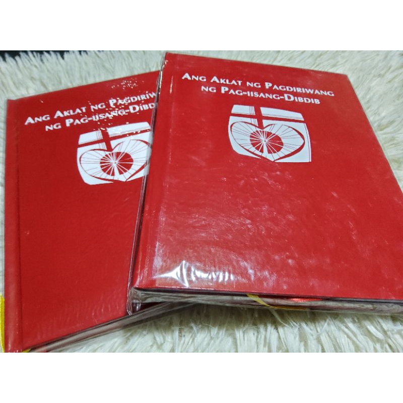 Aklat ng Pagdiriwang ng Pag- iisang Dibdib (hardbound) | Shopee Philippines