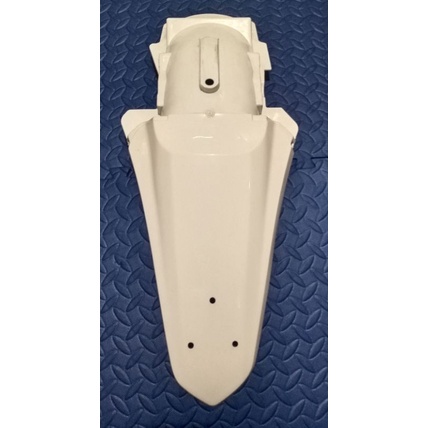 RUSI KR Z TAIL or REAR FENDER WHITE. | Shopee Philippines