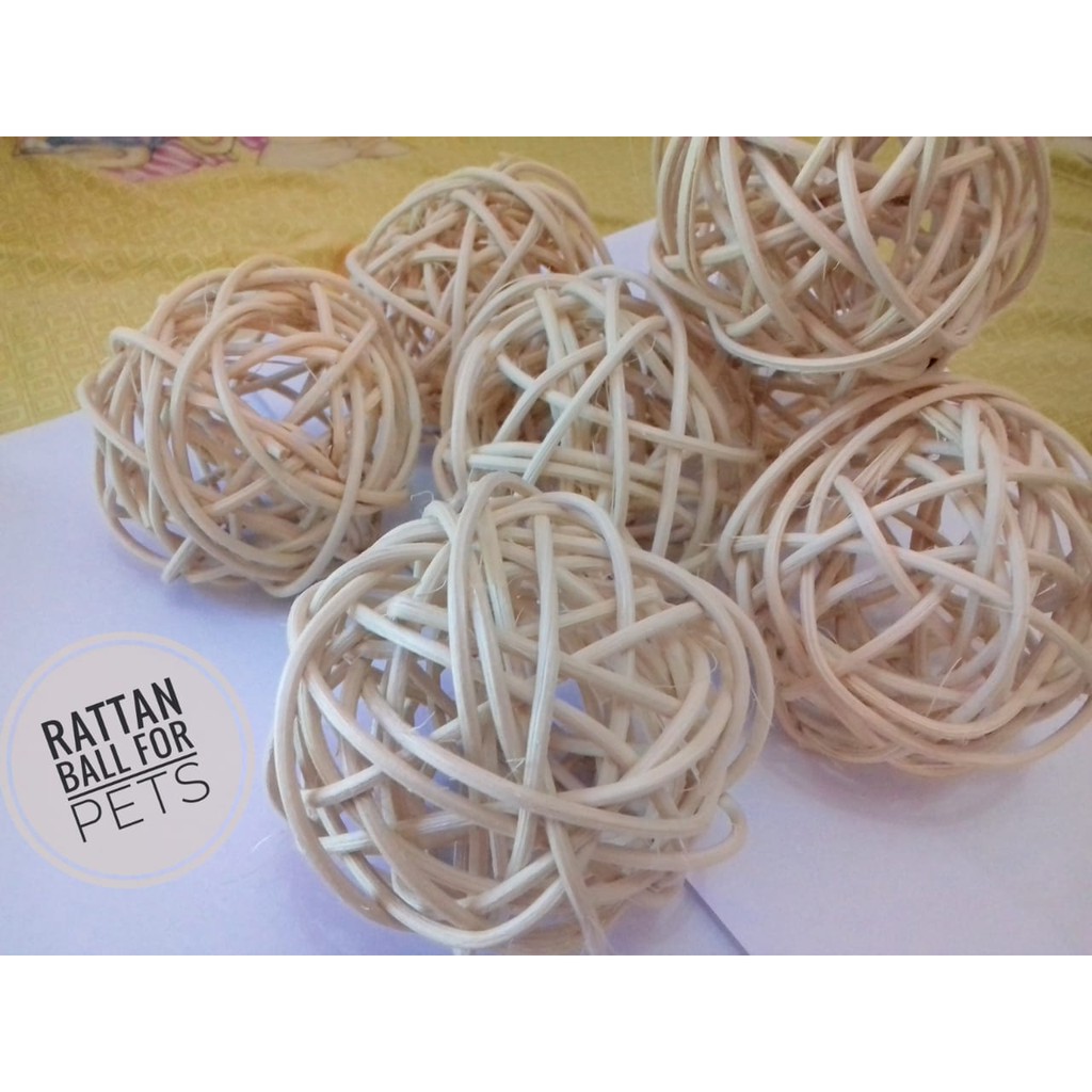 Rattan Ball/ Rattan Hay Ball Toy for Rabbits, Hamsters, GP, etc ...