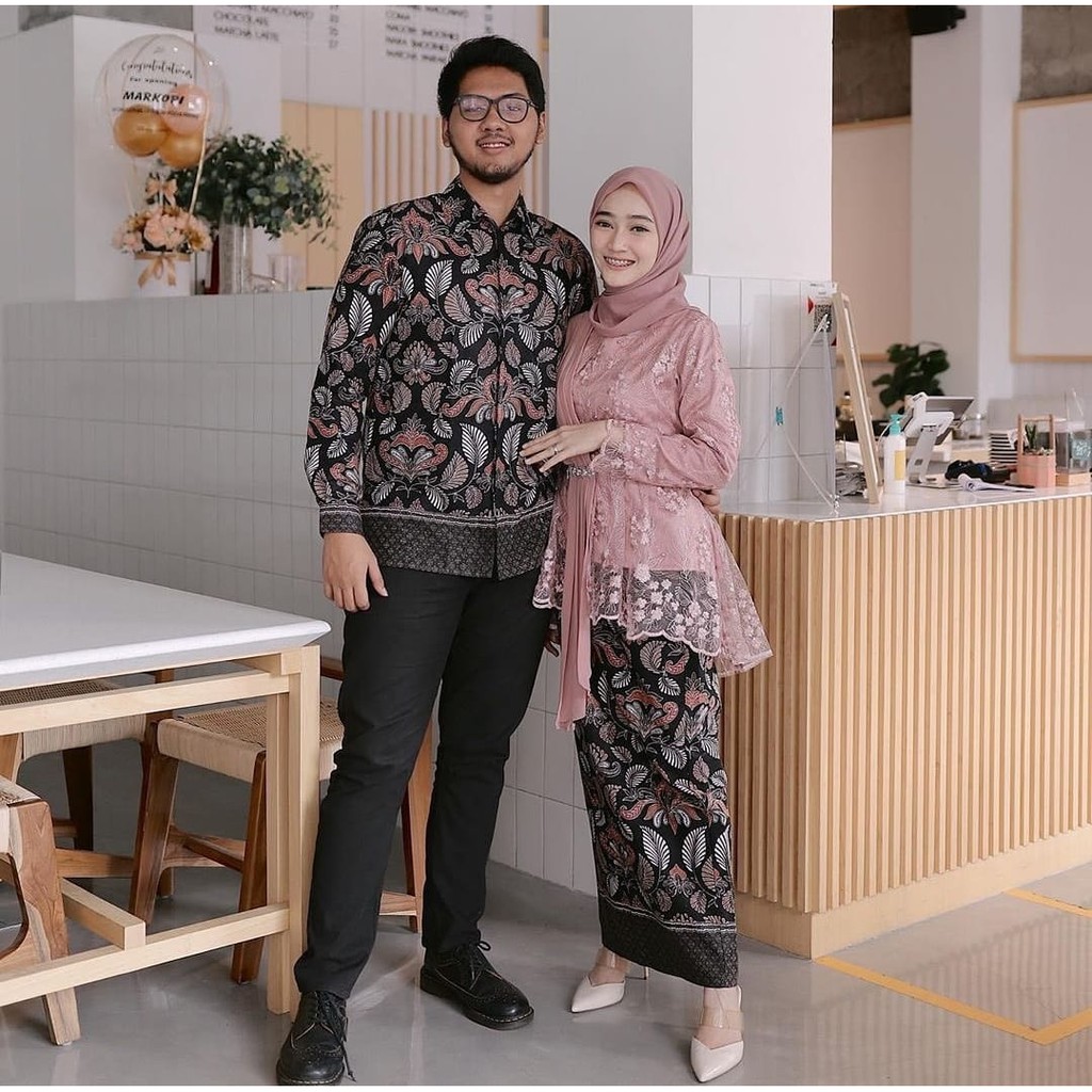 Batik Sogan- couple Sogan Latest model couple-Current couple-Elegant ...