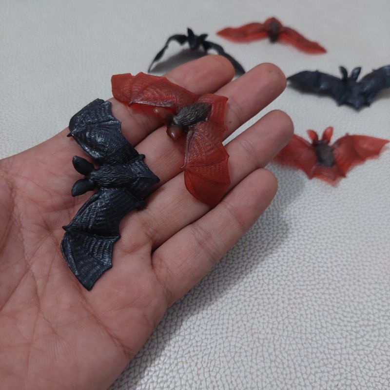 Prank figure Toys Flexible Rubber batman Bat Like Real Life - k Rubber ...