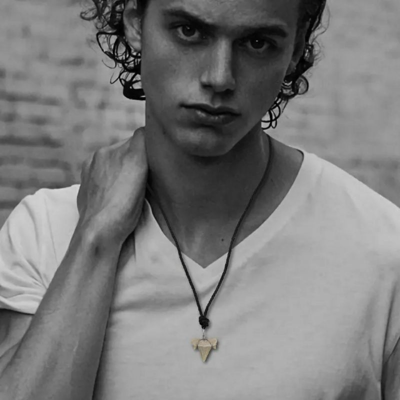 UNISEX MEN'S WOMEN'S SPIKE SHARK TEETH NECKLACE ORIGINAL TARING TEETH ...