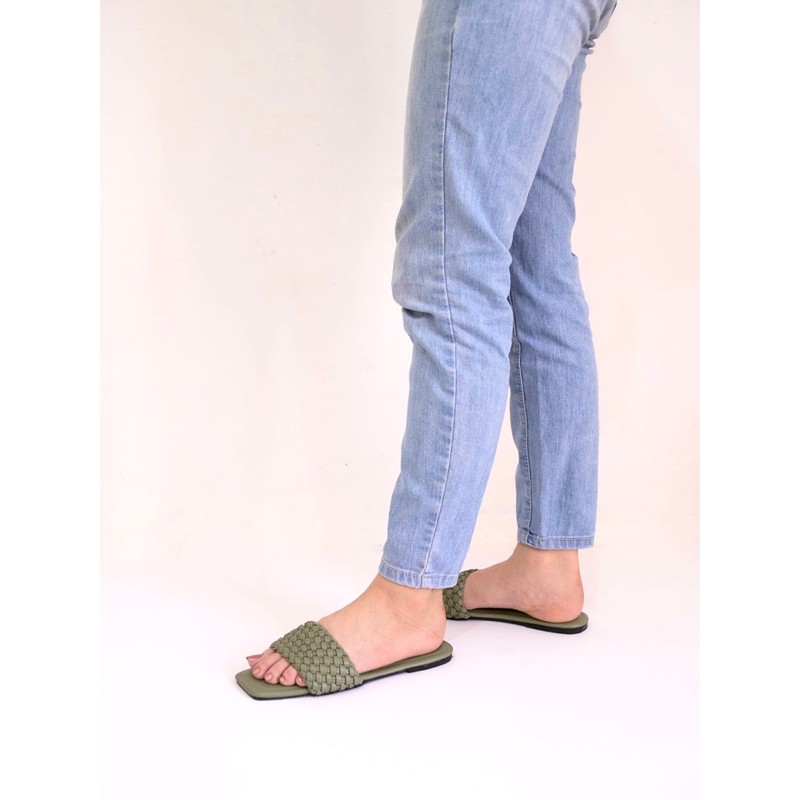 CRIZA SHOES ANGEL FLAT SANDALS | Shopee Philippines