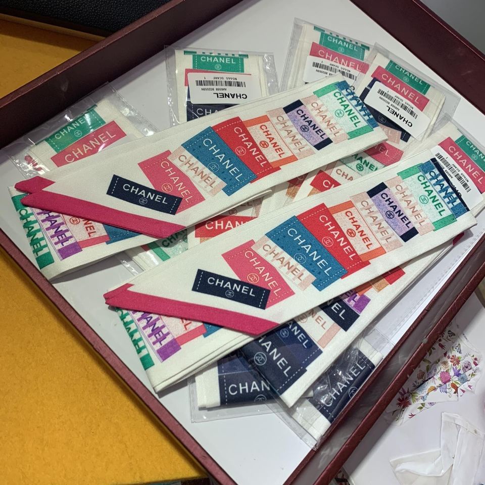Chanel Small Fragrance Label Streamer Big Brand Silk Small Scarf Label ...