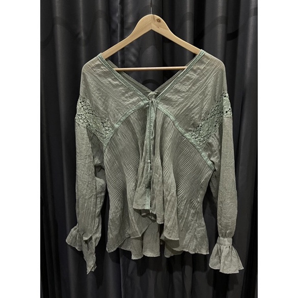 Rope Cloak There Is No Button On The Wrist. | Shopee Philippines