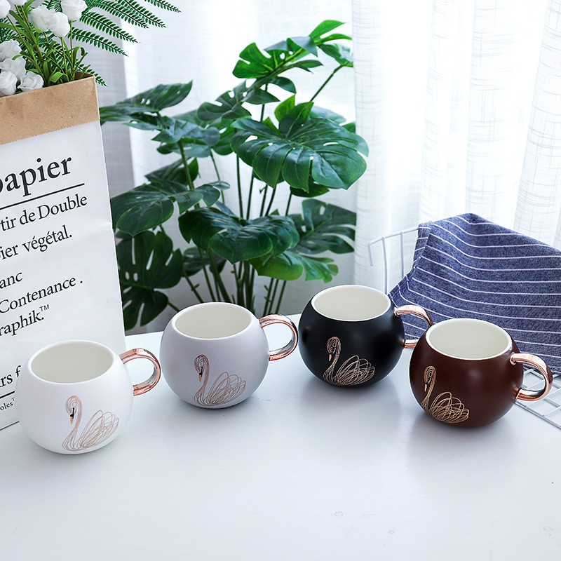 Round ceramic cup shaped cute, unique goose, beautiful decoration ...