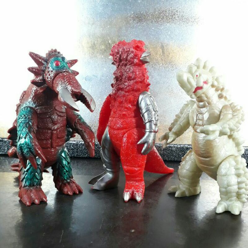 Ultraman Kaiju Monsters Original Bandai Japan PANDON KING CRAB GILARUS ...