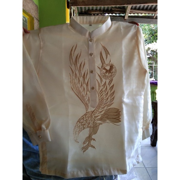 BARONG TAGALOG WITH LINING. CUSTOMIZED EAGLE DESIGN | Shopee Philippines
