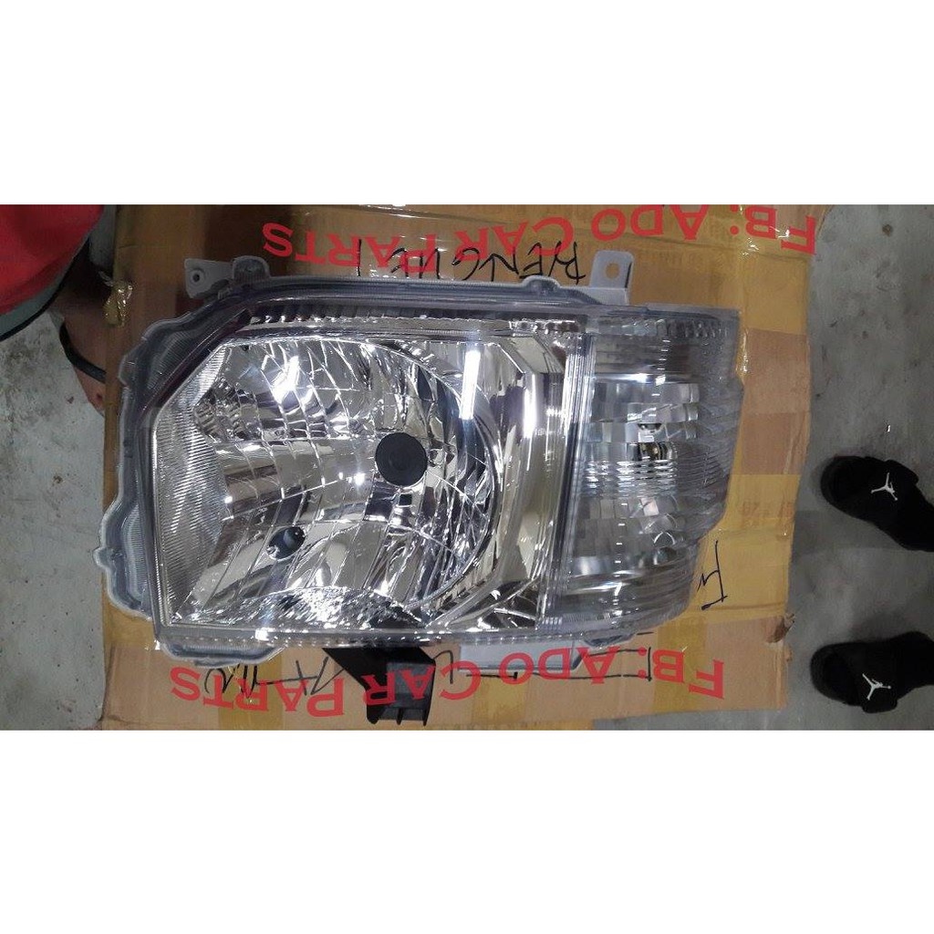 Toyota Hiace 2015-2018 Headlamp Headlight Head lamp Head light Driver ...