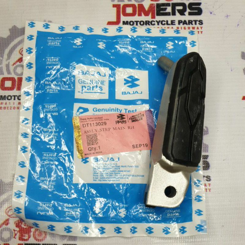 Rouser 200RS Foot Rest Step Assy Main RH ( Driver ) GENUINE DT113029 ...