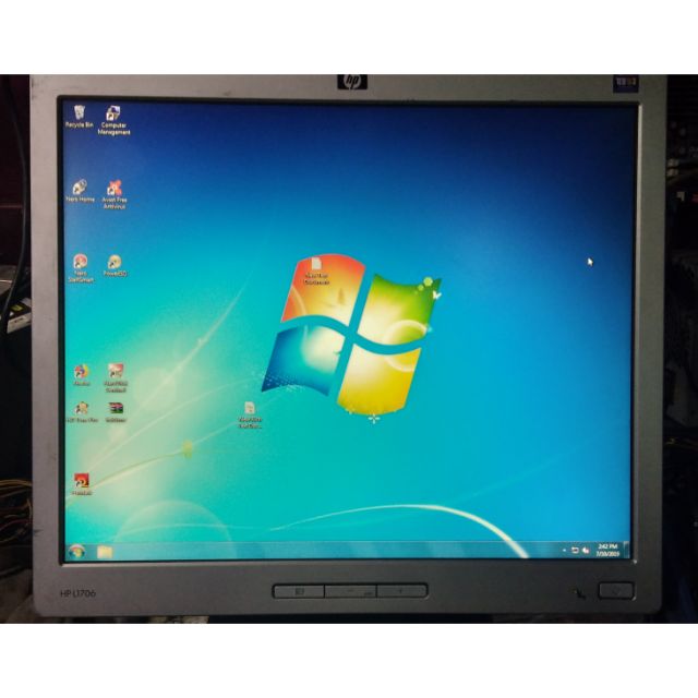 Monitor 17 and 15 inch lcd class b | Shopee Philippines