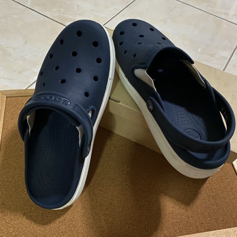 Crocs Shoes Navy Color With Elastic Real Second Hand Products 1 Sticker ...