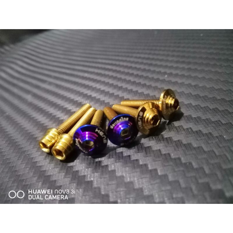 Heng 4x20 COWLING BOLTS WAVE 1PC | Shopee Philippines
