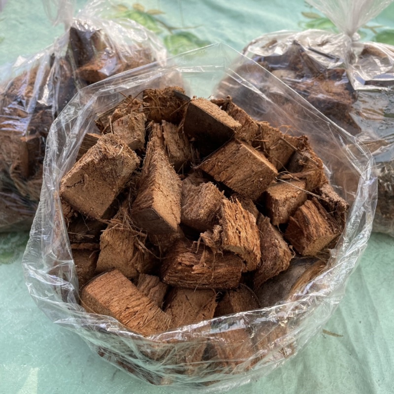 COCO CHIPS (CHIPPED COCONUT HUSKS) | Shopee Philippines