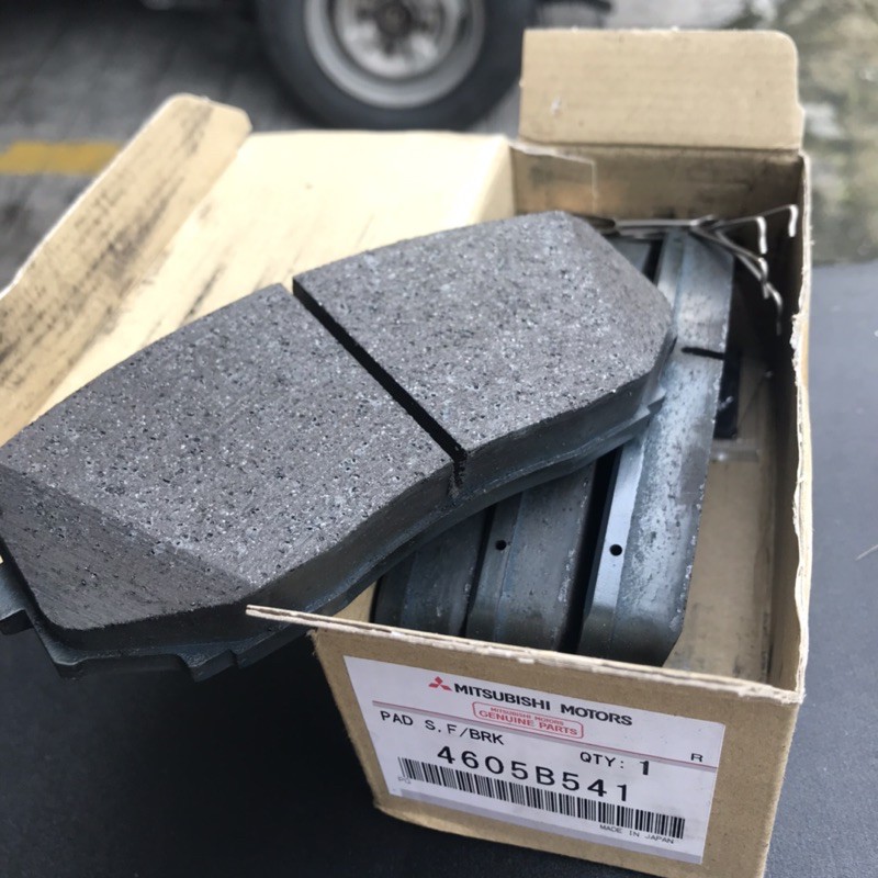 Mitsubishi Montero GEN3 Brake Pads Front Set 4605B541 | Shopee Philippines