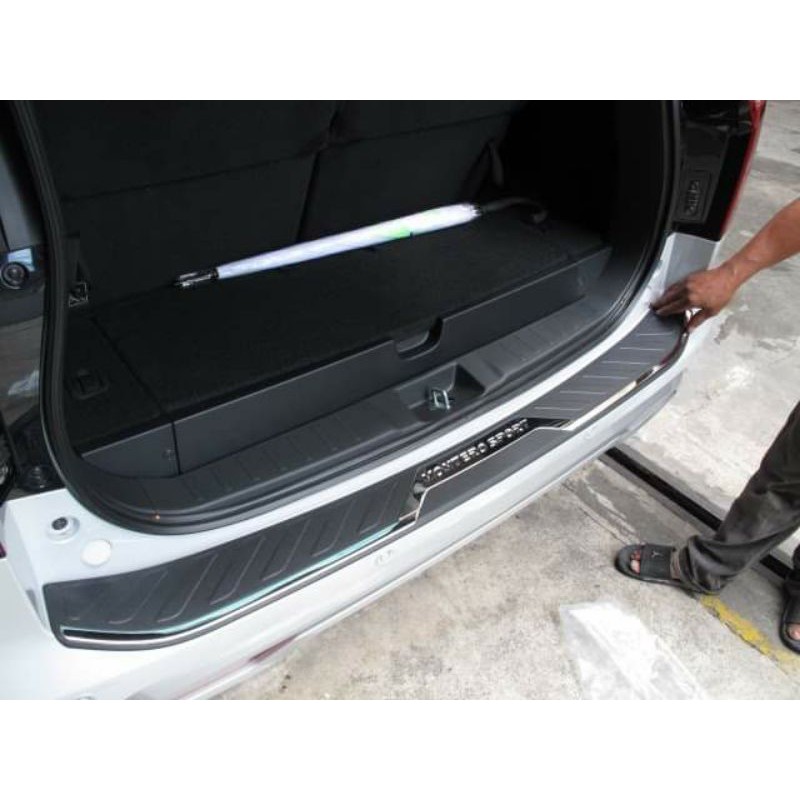 MONTERO 2020 - 2022 REAR STEPSILL | Shopee Philippines