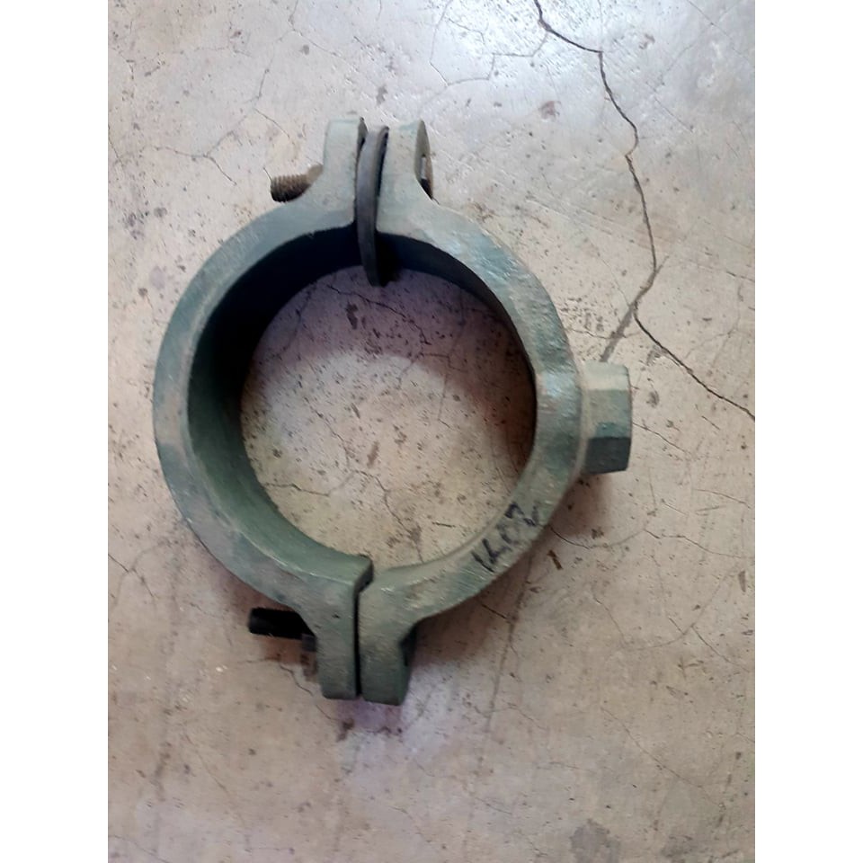 Cast Iron Saddle Clamp (1/2") hole 2" 3" 4" 6" inner diameter | Shopee ...