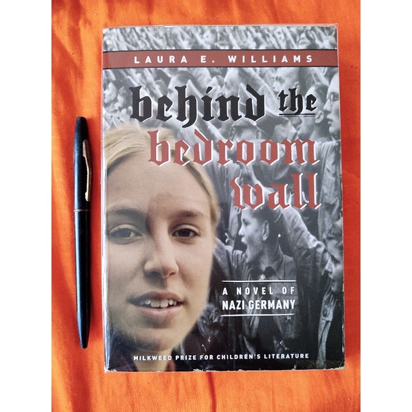 Kalibruhan:Laura E Williams : Behind the Bedroom Wall (A Novel of Nazi ...