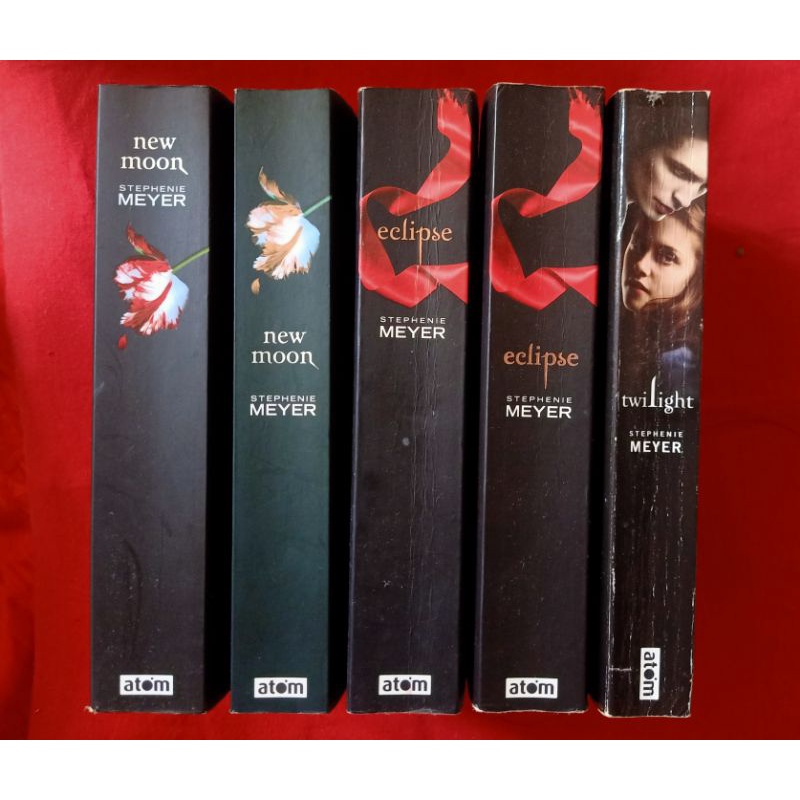 Twilight Books by Stephenie Meyer (Paperback) | Shopee Philippines