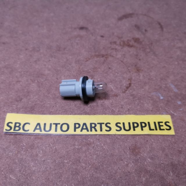 PROTON GEN2 PERSONA FENDER LAMP SOCKET WITH BULB | Shopee Philippines