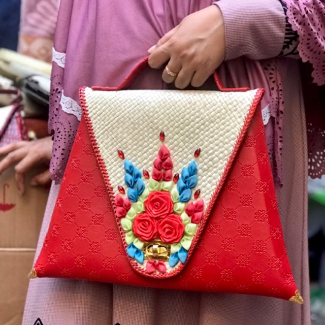 Triangle ceren full Of Big Flowers | Shopee Philippines