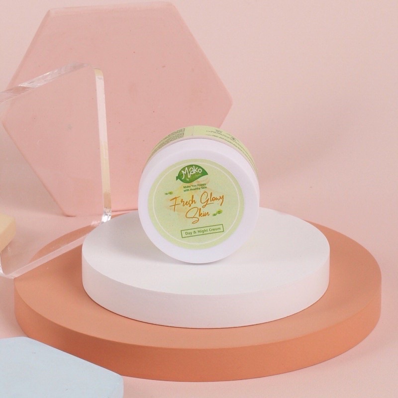 Fresh Glowy Skin DAY & NIGHT Mako by Seris / Mako by Series Cream ...