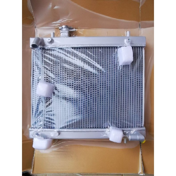 Radiator Tank Assy Suzuki K6A DA64W DA64V Automatic 17inches Height ...