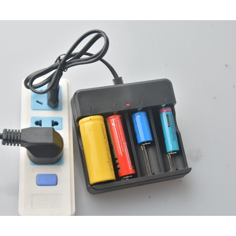 Universal Lithium Battery Charger 18650/26650/16340 Battery Charger ...