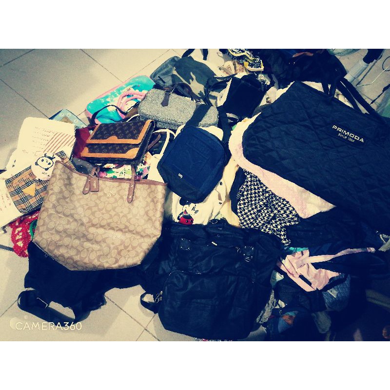 200 Picture Link ONLY Preloved Travel Bag Link (Live Selling only ...