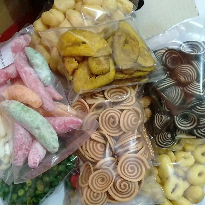 Two thousand raid snacks series 1 | Shopee Philippines