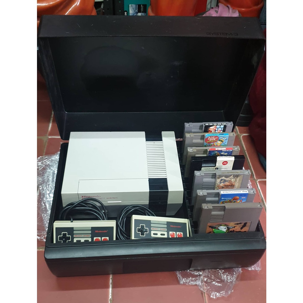 Nintendo NES Console Bundle #7 with DYNASOUND SYSTEM 3 STORAGE CABINET ...